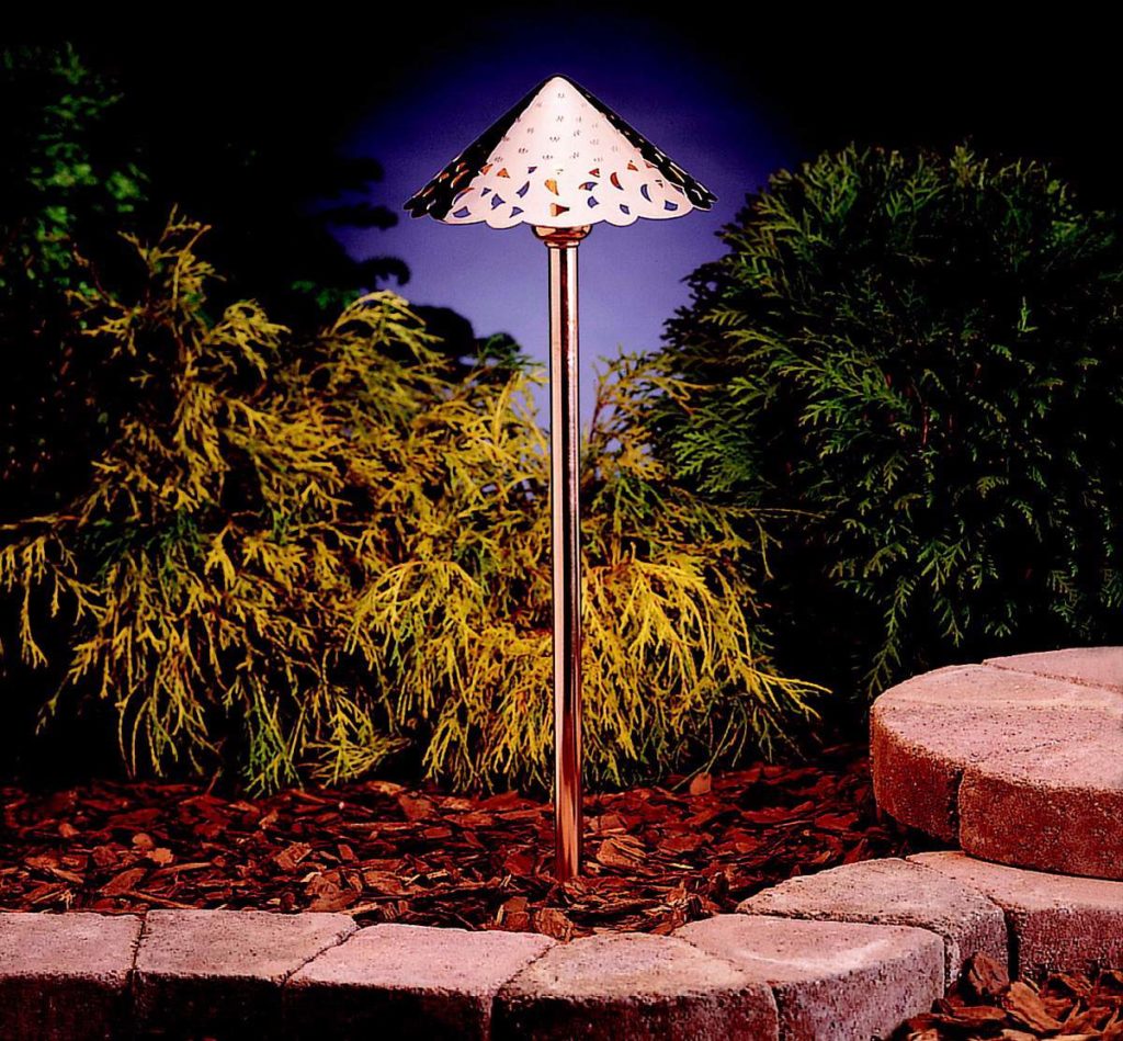 Landscape Lighting - Tips for Getting Started - Ideas & Advice | Lamps Plus
